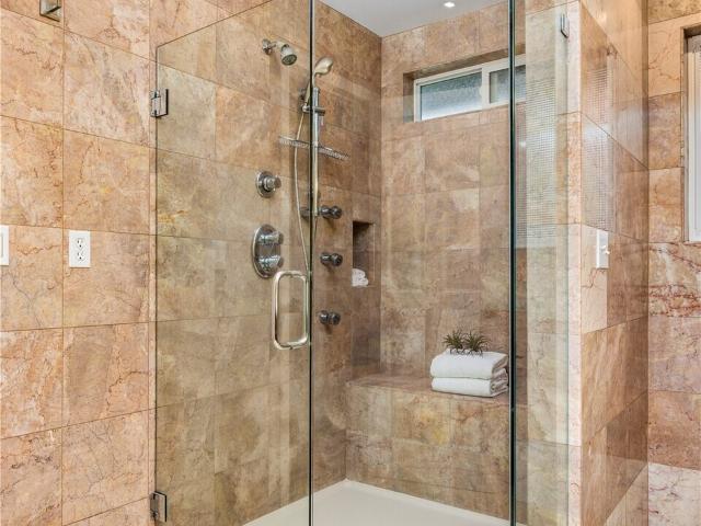 231 105th Ave SE, Bellevue, WA 98004 | MLS #2496