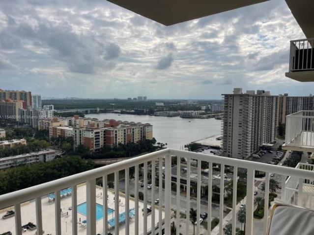 231 174th St #2309, Sunny Isles Beach, FL 33160