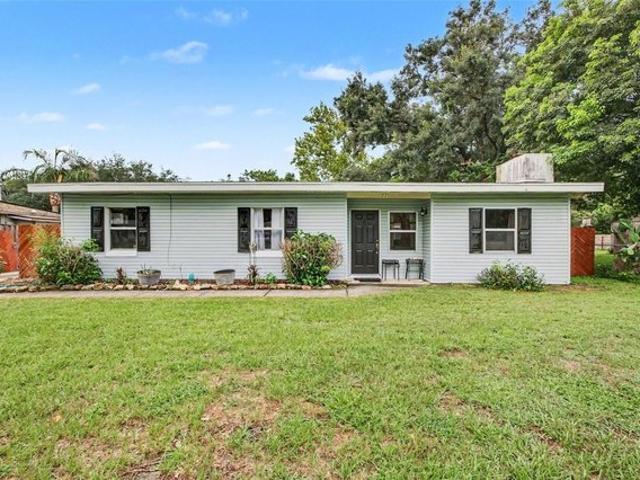 231 1st St, Chuluota, FL 32766