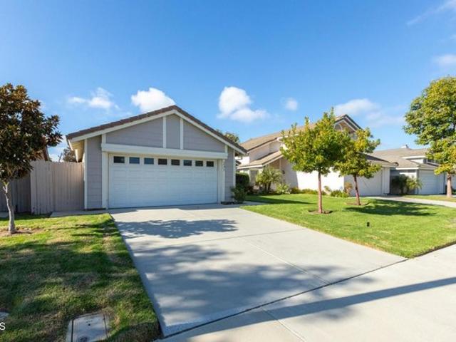 231 Calle Tamega, Camarillo, CA 93012