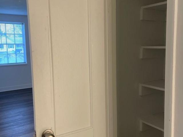 231 Chestnut St 1 Bedroom Apartment for Rent at 231 Chestnut St, Salem, VA 24153