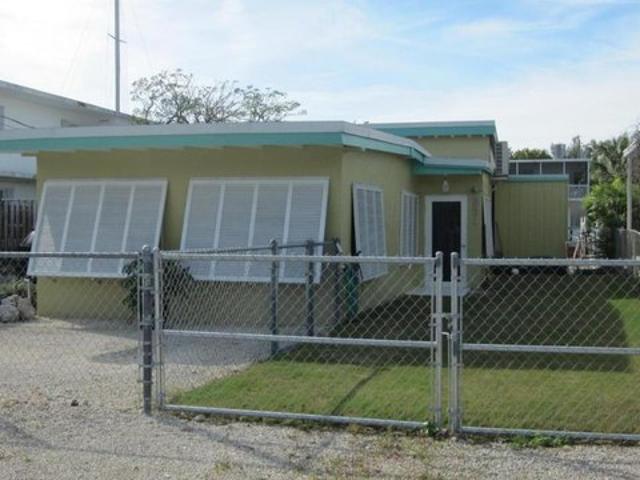 231 Ann Bonny Dr, Key Largo, FL 33037