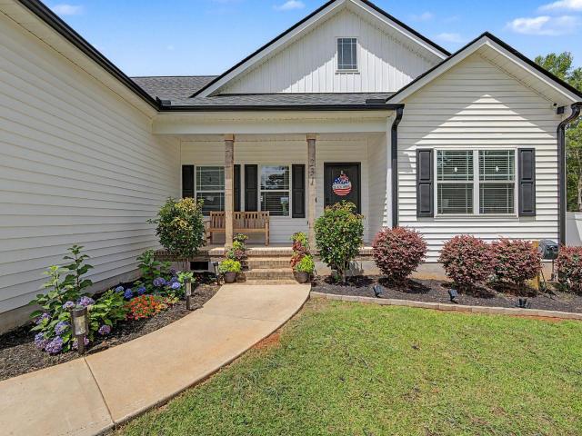 231 Addison Circle