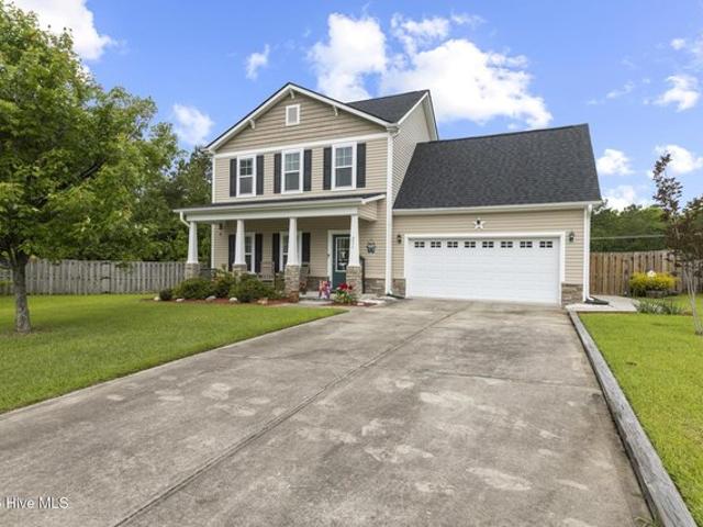 231 Admiral Ct, Sneads Ferry, NC 28460