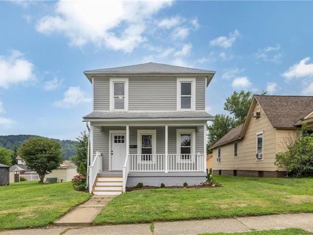 231 Arthur St, Zelienople, PA 16063