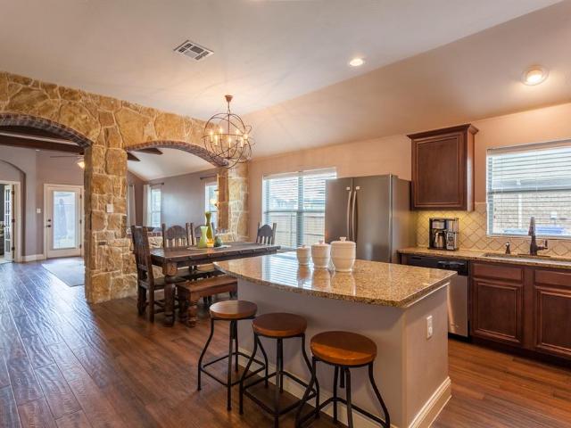 231 Archer Way, 3 beds, 2 full baths