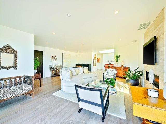 231 Bonair St