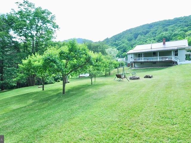 231 Bear Ridge Ln, Williamsburg, PA 16693