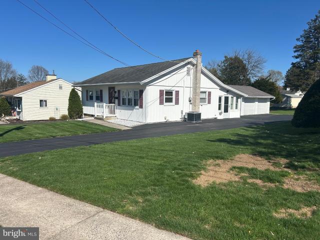 231 Beckley St, Wernersville, PA 19565 | MLS #PABK2070 | Compass