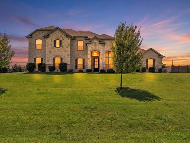 231 Berkeley Dr, Waxahachie, TX 75167
