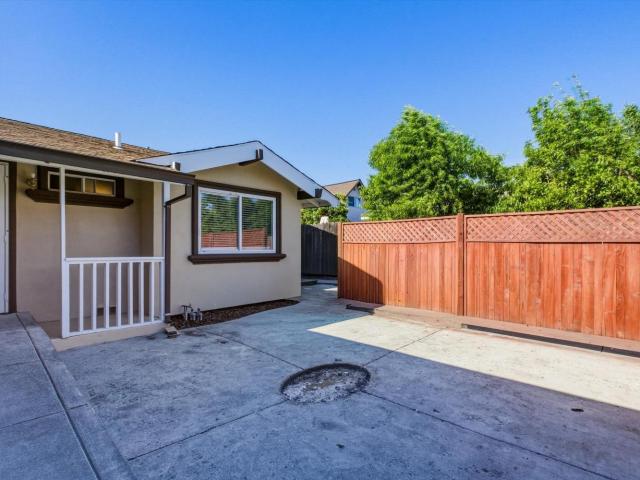 231 Berryessa Dr, Vacaville, CA 95687 | MLS #326032 | Compass