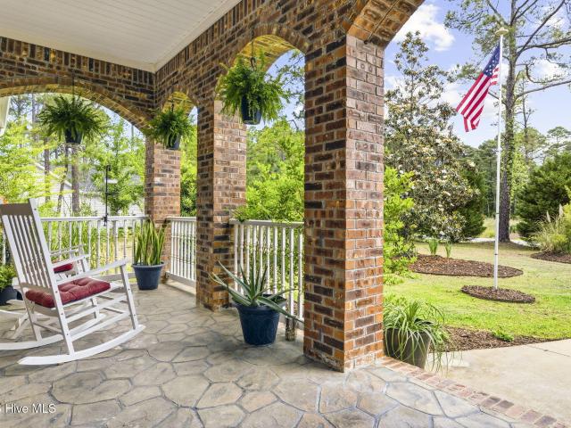 231 Berryknoll Drive NW
