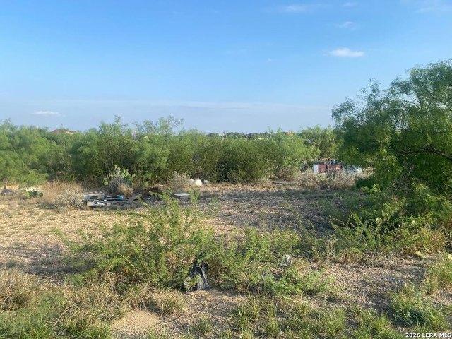 231 Ghost Rider Dr, Eagle Pass, TX 78852