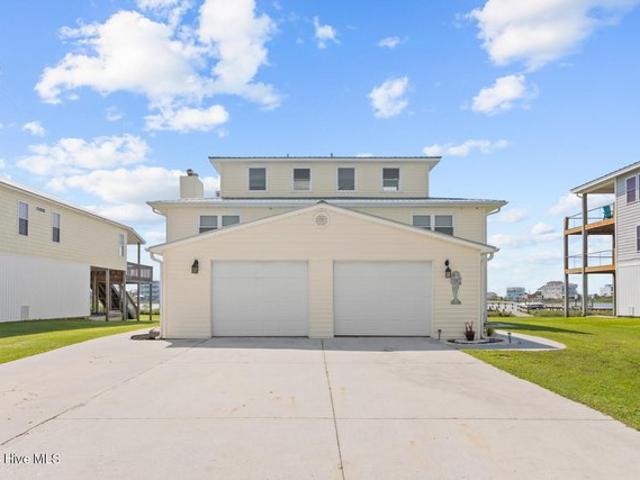 231 Grandview Dr, Sneads Ferry, NC 28460