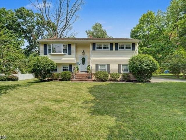 231 Greenwood Ave, Madison, NJ 07940