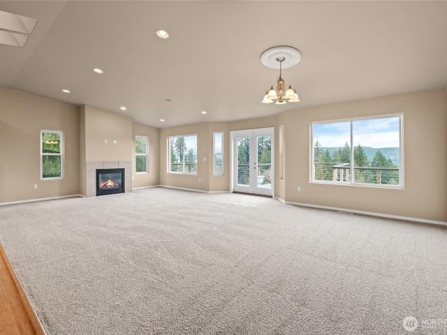 231 E Linda Vista Court