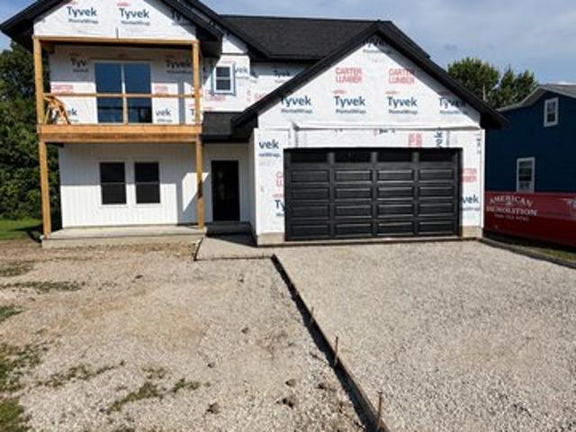 231 Fairfax Rd, Vermilion, OH 44089