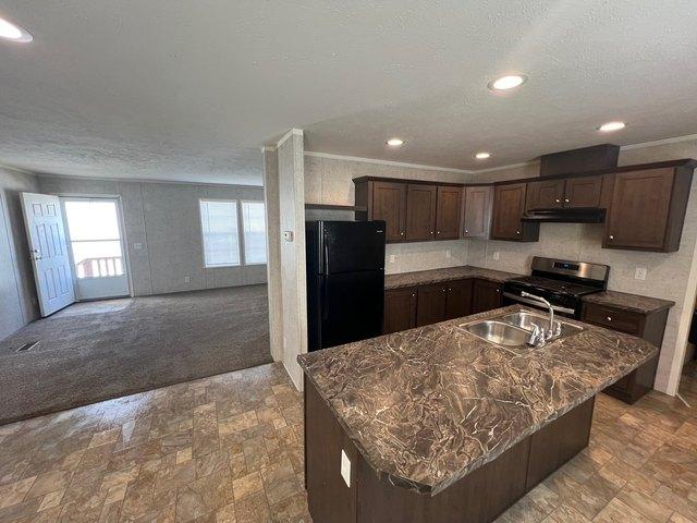 231 Kelly Ct, Newport, MI 48166