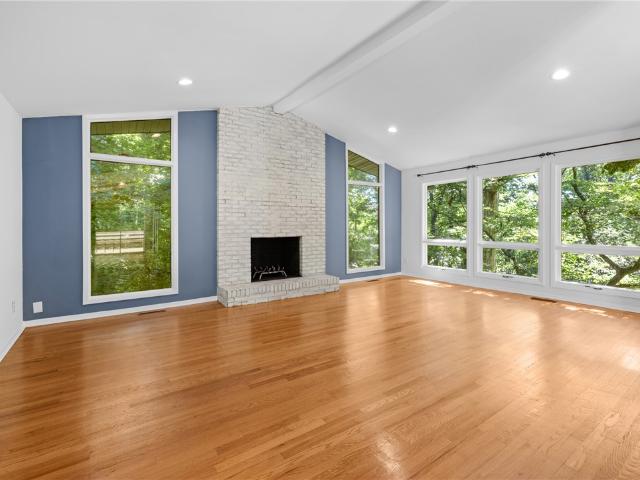 231 Kings Way