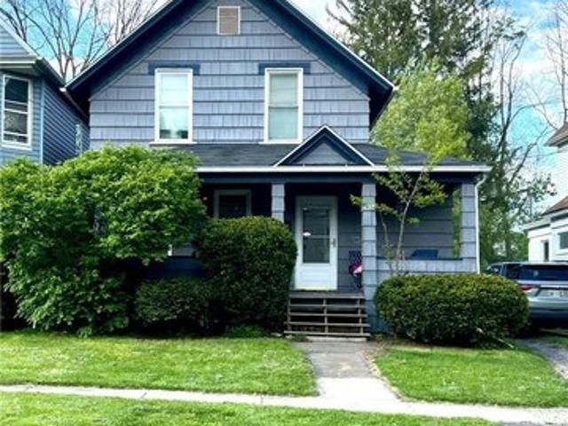 231 Howe St, Elyria, OH 44035