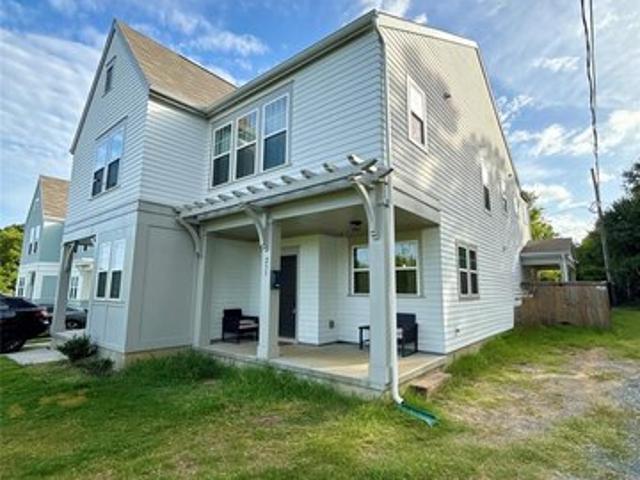 231 Hoskins Avenue Dr, Charlotte, NC 28208