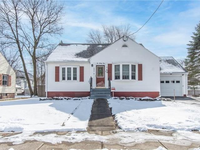 231 Harewood Ave, Watertown, NY 13601