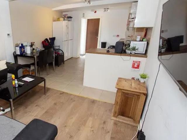 231 Heeley Road, Stirchley, B29 6EL, United Kingdom | 6 bed house for rent #133648684 | Rentberry