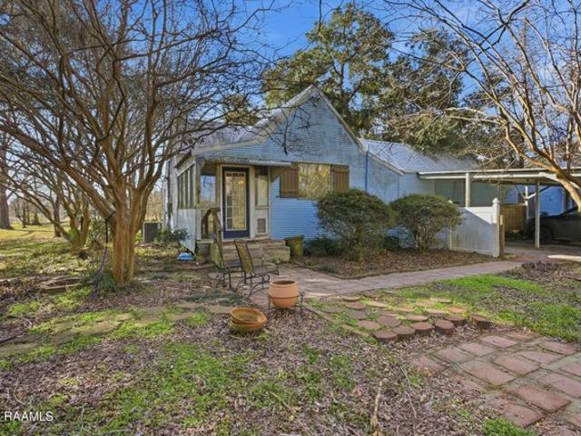 231 Iseringhausen Rd, Church Point, LA 70525