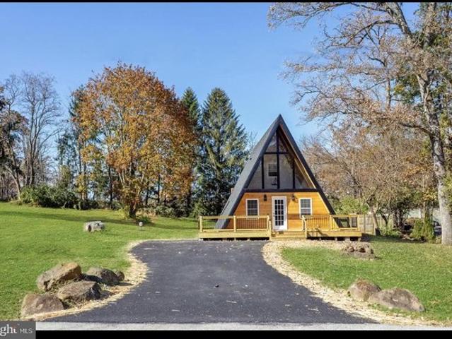 231 Lake Meade Dr, East Berlin, PA 17316