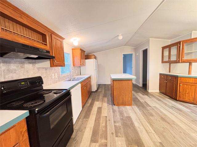 231 Morris Lane S