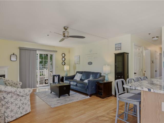 231 Maple Avenue 201