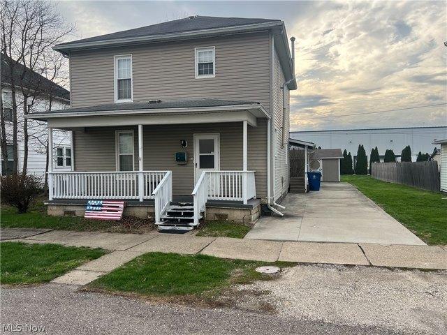 231 N 7th St, Byesville, OH 43723
