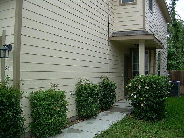 231 N Burberry Park Cir, The Woodlands, TX 77382