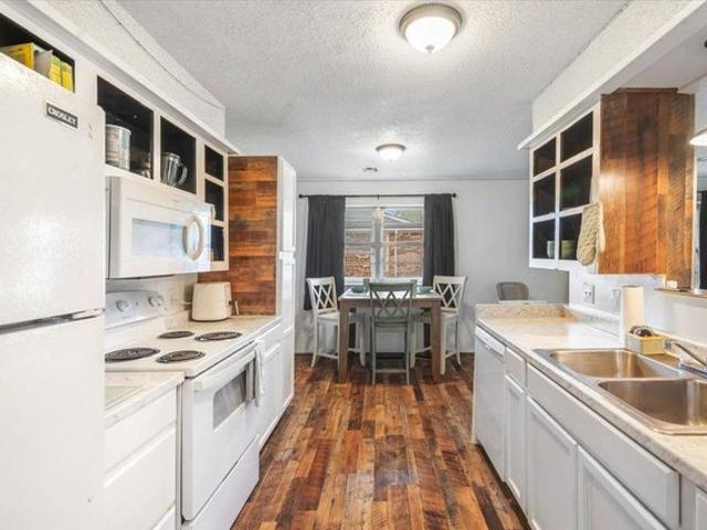 231 S 5th Ave, Stroud, OK 74079