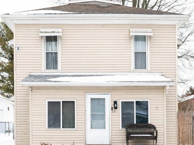 231 S Main St, Britton, MI 49229