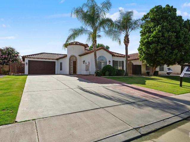 231 Solecita Way, Bakersfield, CA 93314