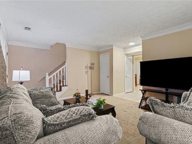 231 Scarlet Way