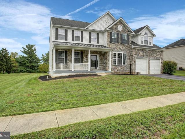 231 Scarlet Circle