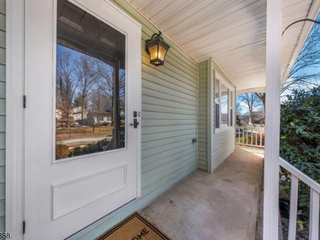 231 Sutphin Ln