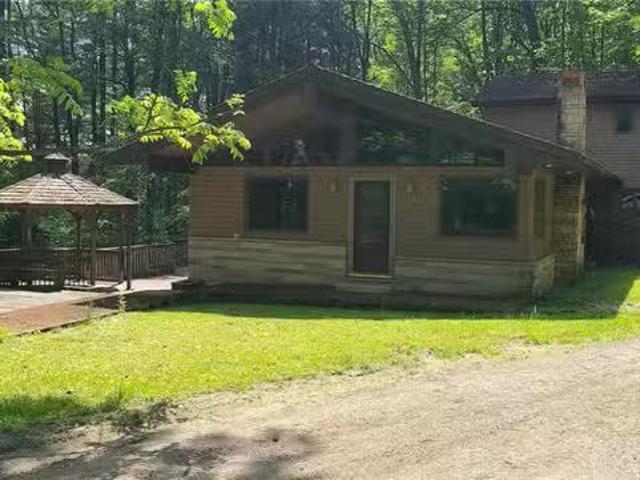 231 PONDEROSA DR, BROOKVILLE, PA 15825 Single Family Residence.