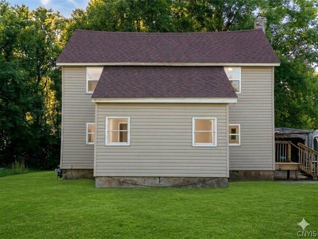 231 Palmer St, Watertown, NY 13601