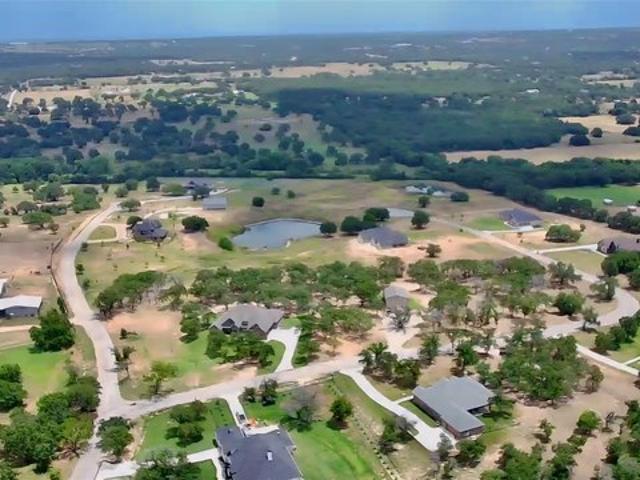 231 Reata Ranch Dr, Weatherford, TX 76088