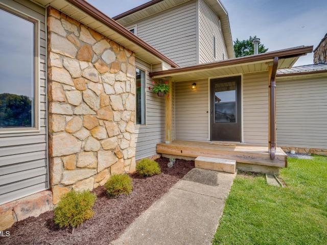 231 Rivergate Manor