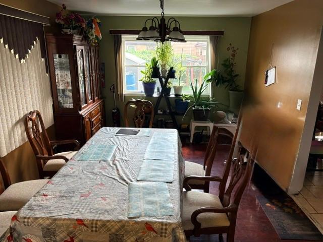 231 W Diversey Avenue
