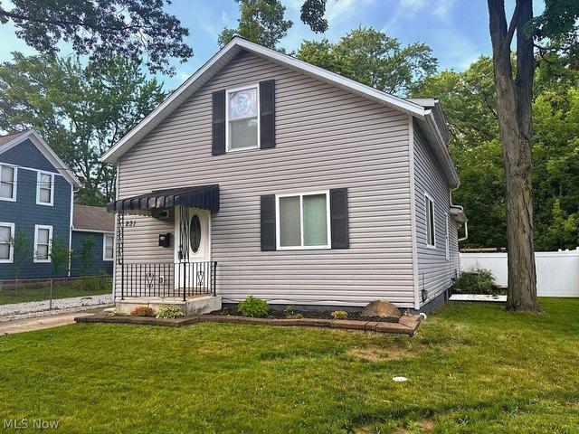 231 Wadsworth Ave, Cuyahoga Falls, OH 44221