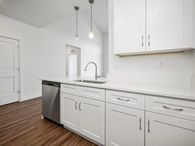 231 Walton Avenue # 402