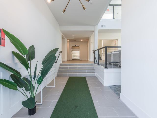231 Walton Avenue # 206