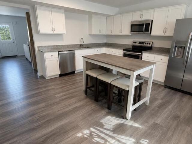 231 White Violet Way