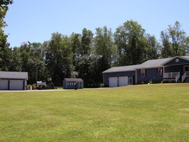 23243 Blystone Rd, Venango, PA 16440