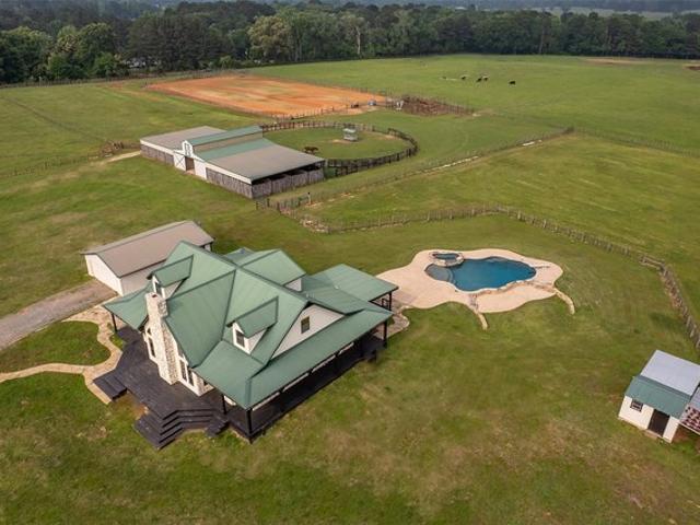 23241 County Road 2159, Troup, TX 75789